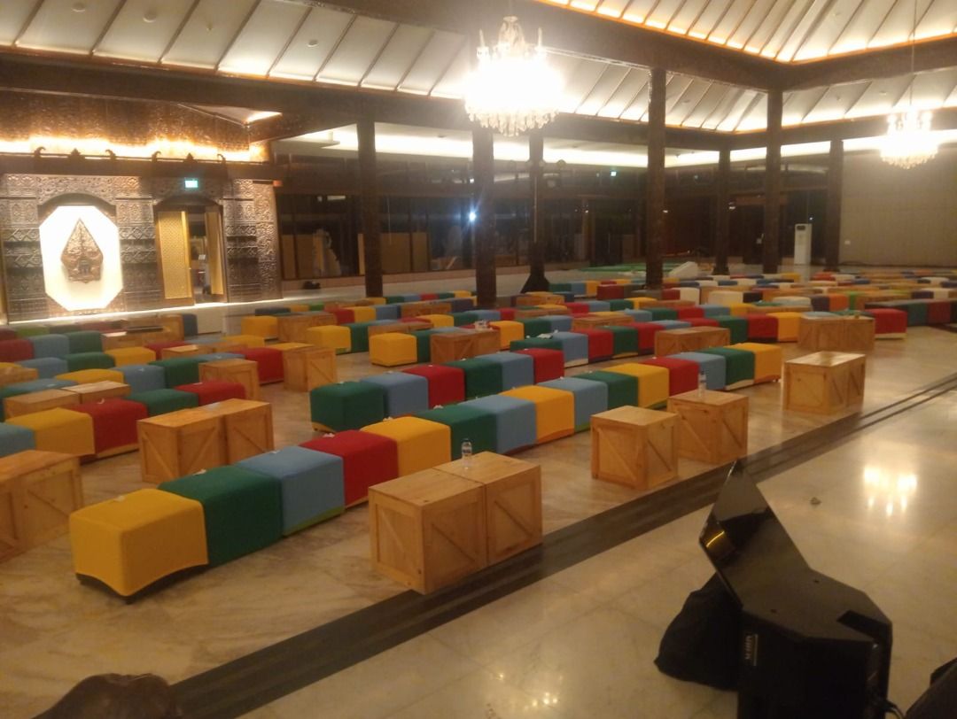 Rental Sofa Puff Warna Warni Jakarta, Perabotan Rumah di Carousell