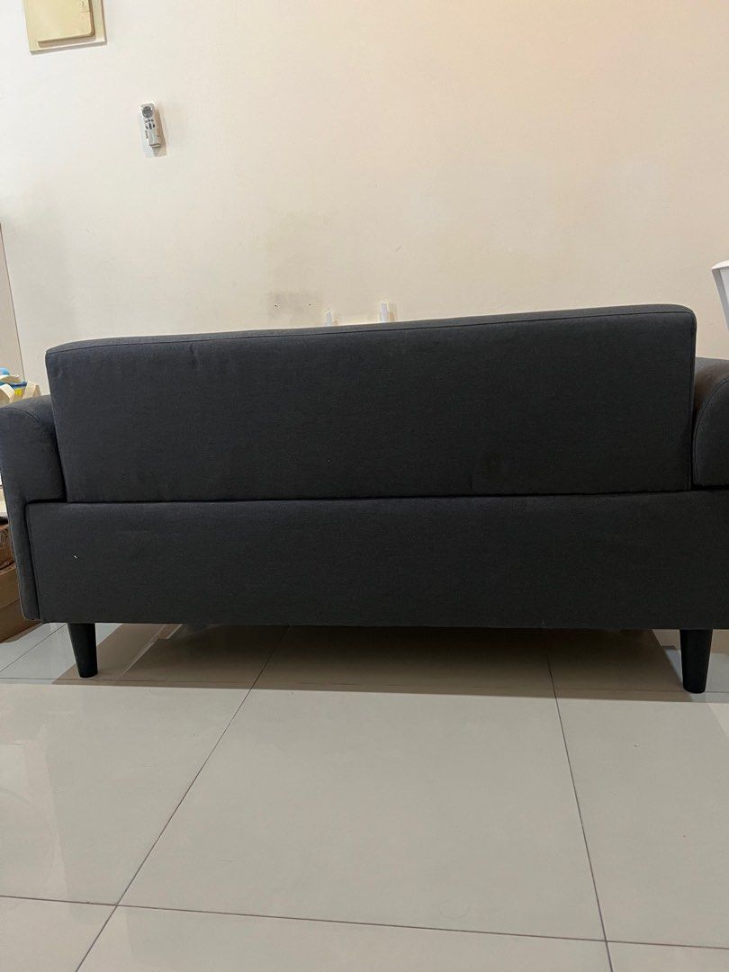 Sofa Ikea Hemlingby (2 Seater), Perabotan Rumah di Carousell