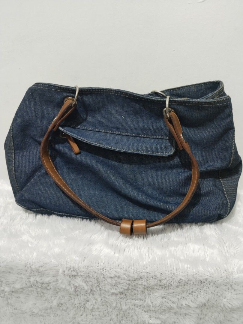 tas jeans, Fesyen Wanita, Tas & Dompet di Carousell