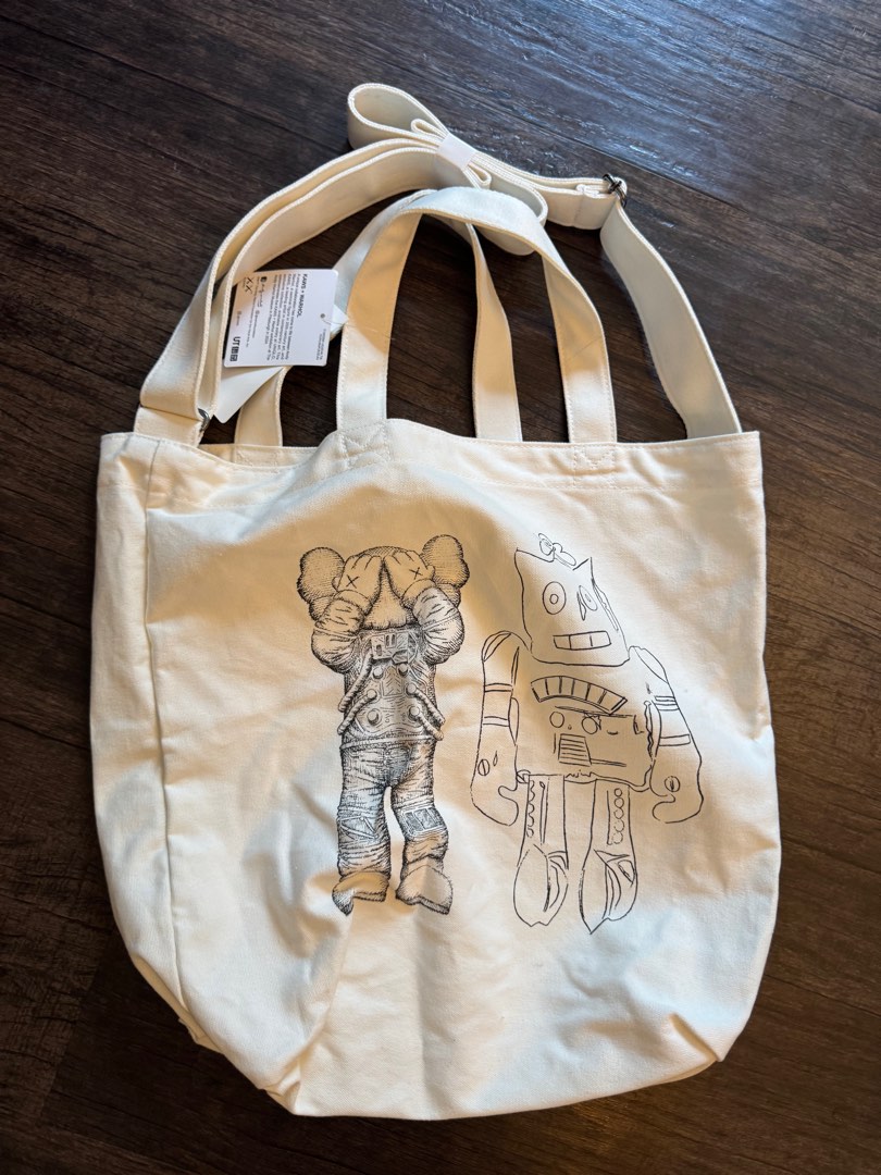 Uniqlo Andy Warhol x Kaws White Tote Back with Sling, Women's Fashion ...