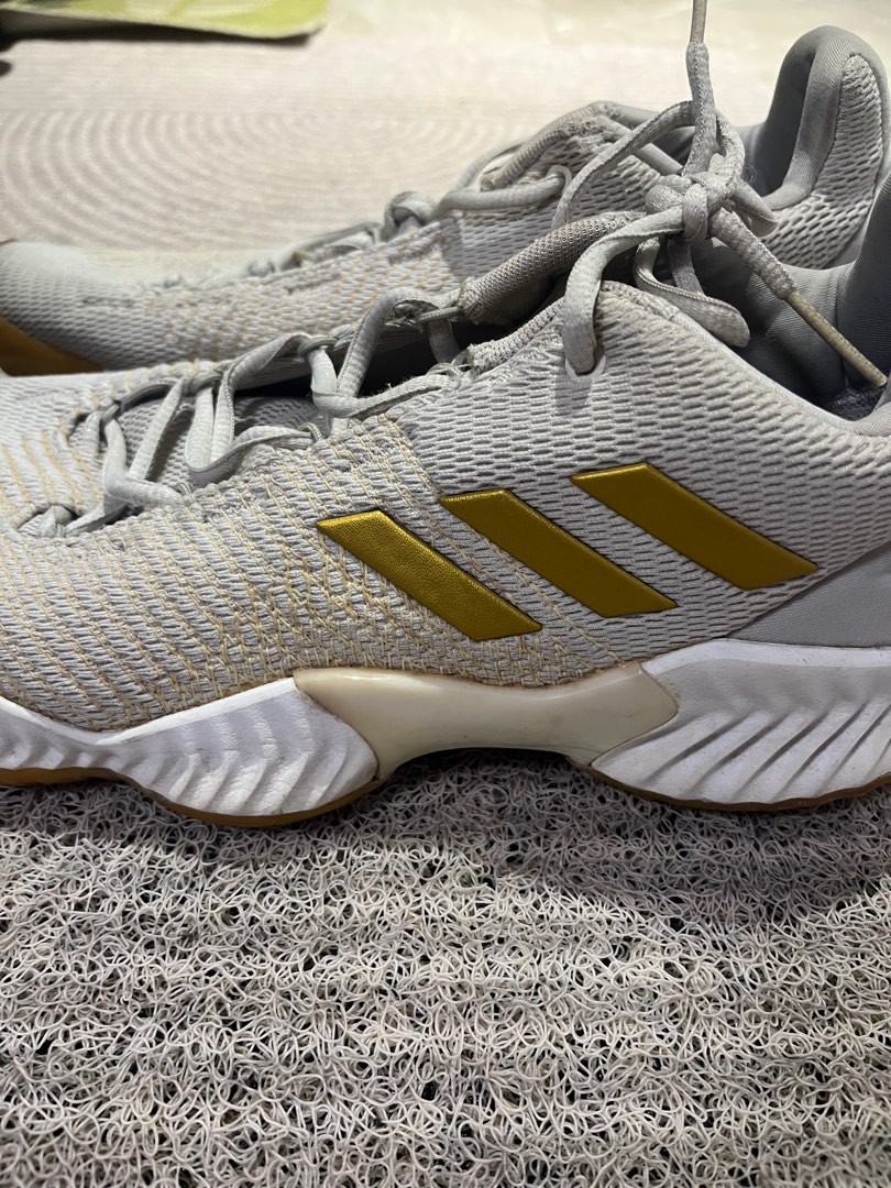 Adidas Pro Bounce Basketball Shoes - US 10, Men's Fashion, Footwear ...