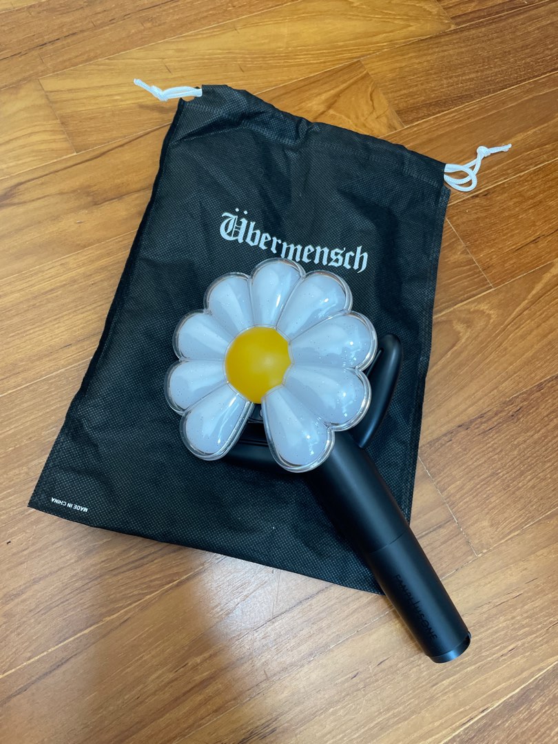 Übermensch Daisy Lightstick, Hobbies & Toys, Memorabilia & Collectibles ...