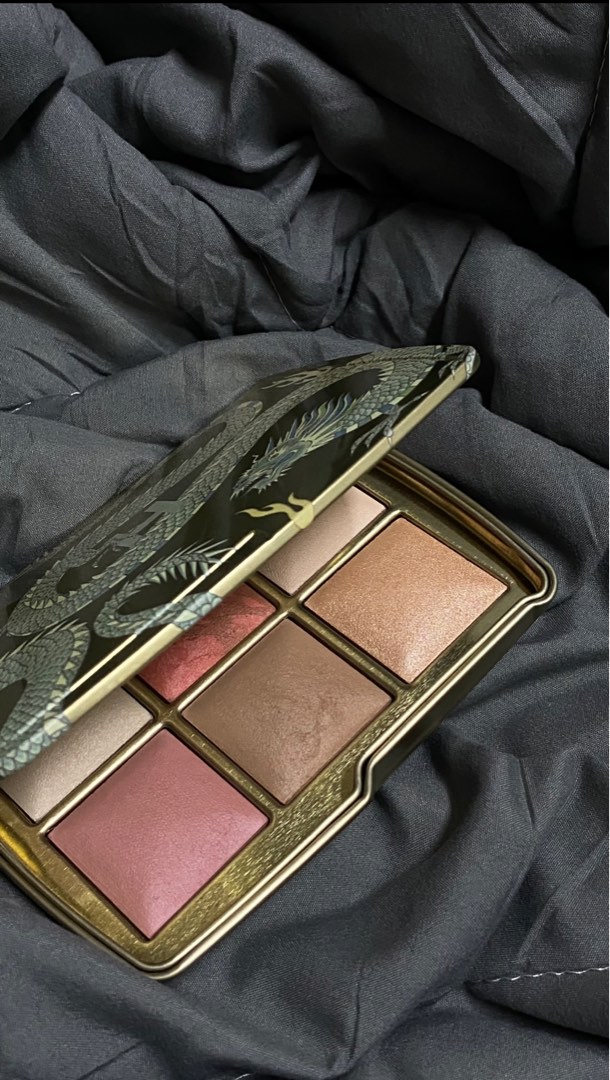 Hourglass Dragon Pallete, Beauty & Personal Care, Face, Makeup on Carousell