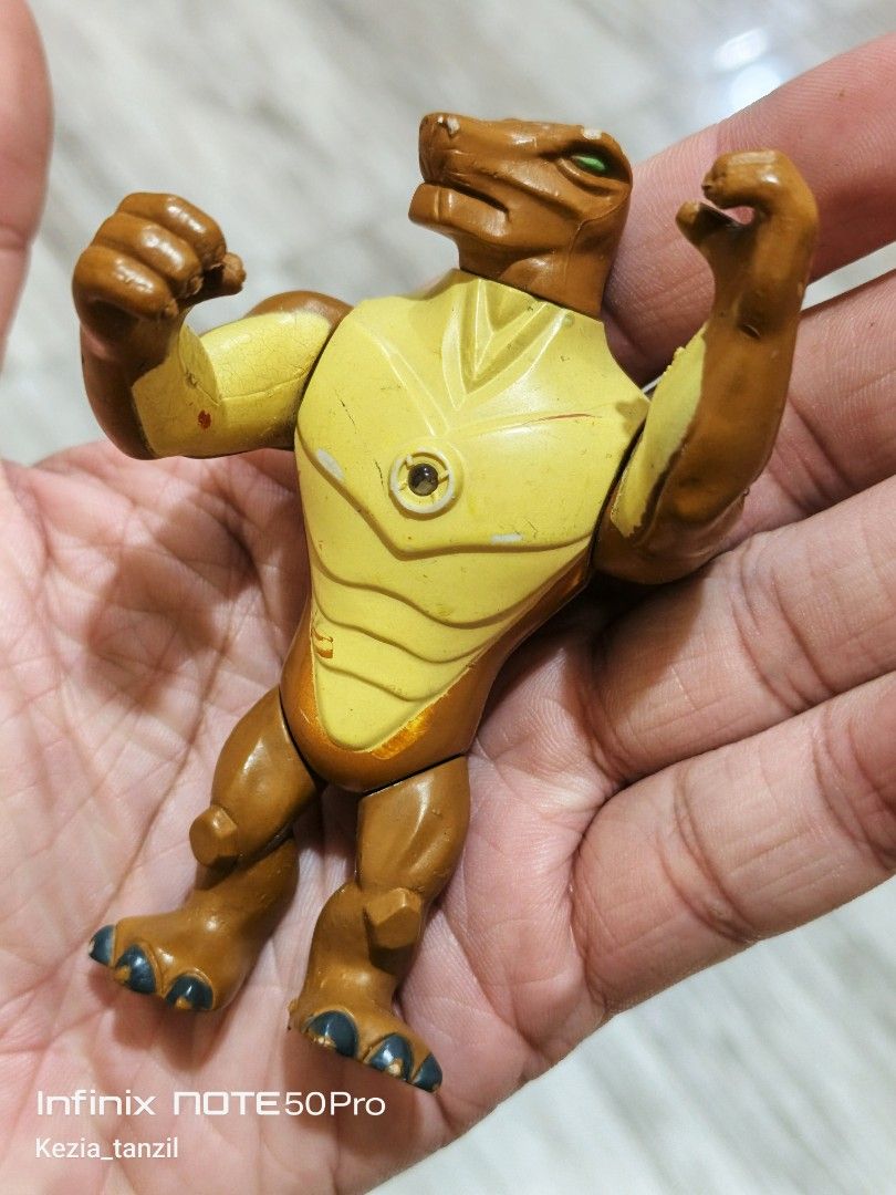 JUALAN ACTION FIGURE FIGUR MONSTER BEN10 BEN 10 BENTEN BEN TEN ...
