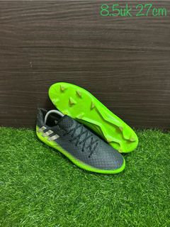 kasut bola adidas messi , Men's Fashion, Footwear, Boots on Carousell