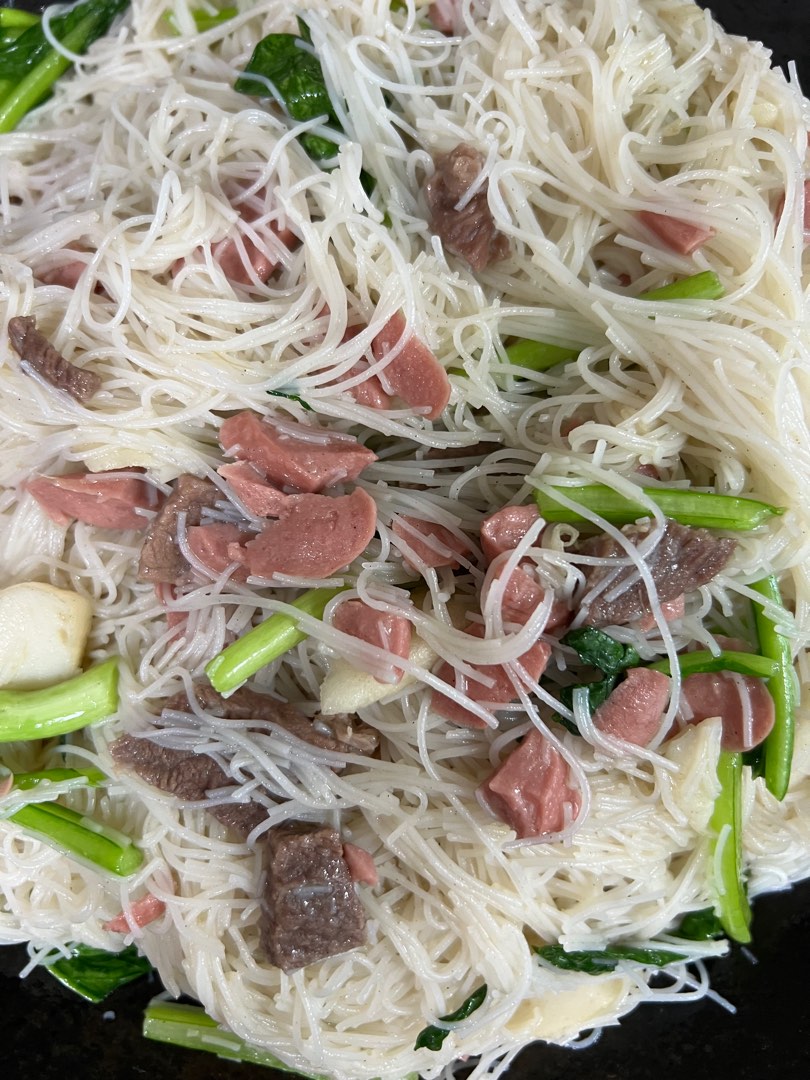 Mee birthday (Bee Hoon putih/Bee Hoon Singapore), Food & Drinks, Local ...