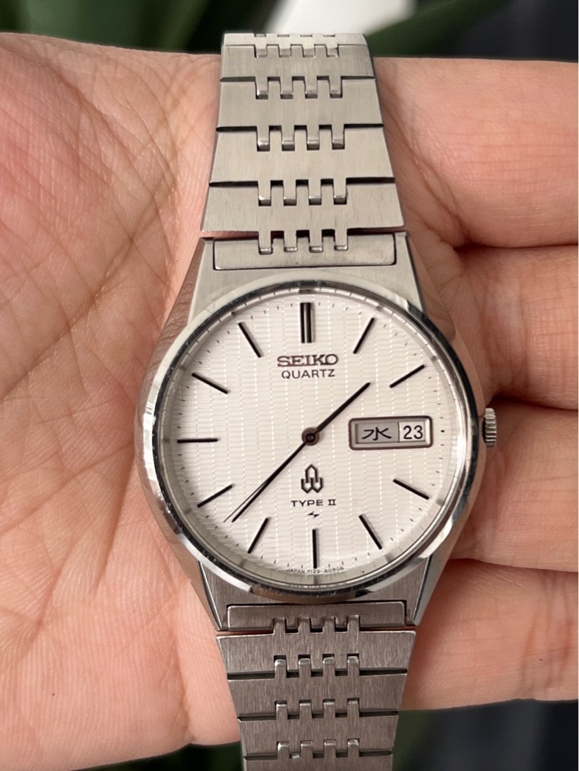 Seiko Type II Quartz Vintage Watch White Textured Dial Kanji/English ...