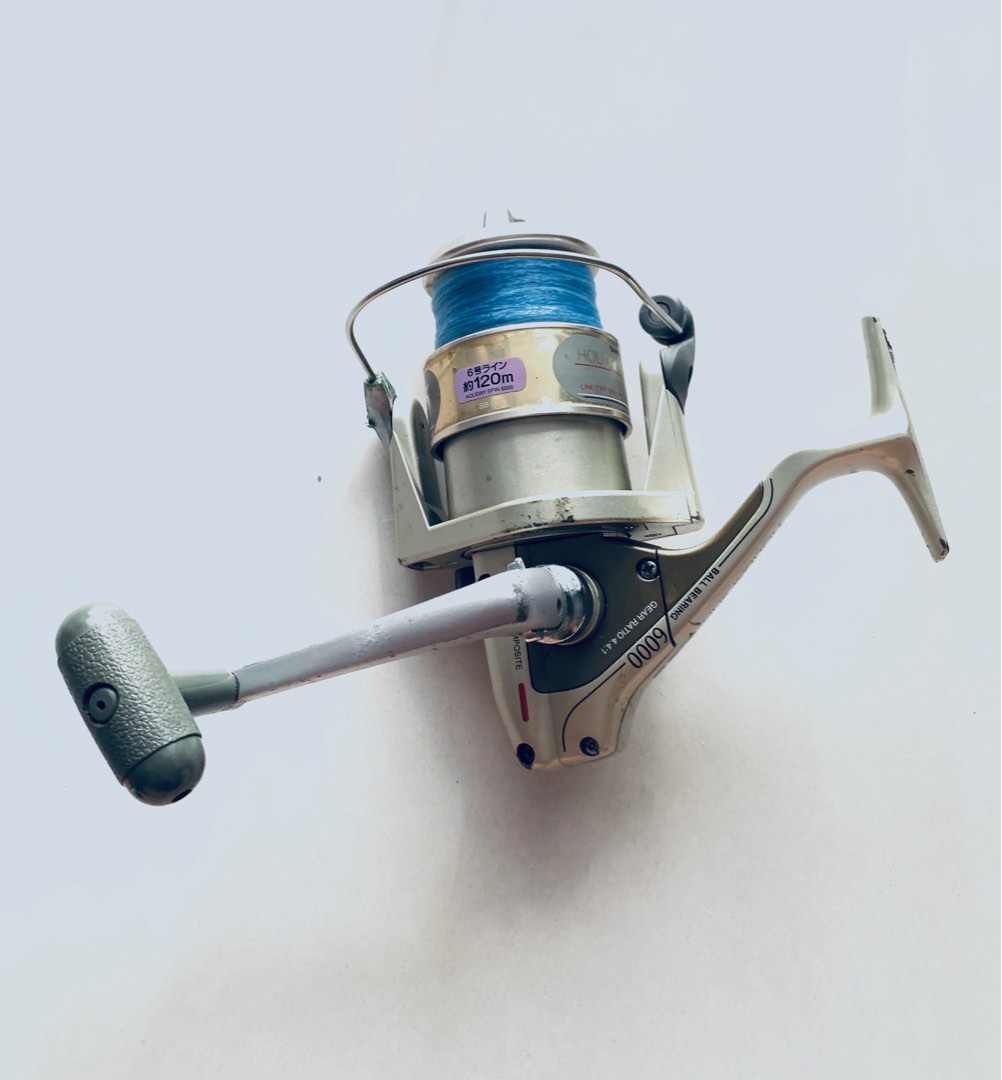 Shimano Holiday Spin XT 6000 reel, Sports Equipment, Fishing on Carousell