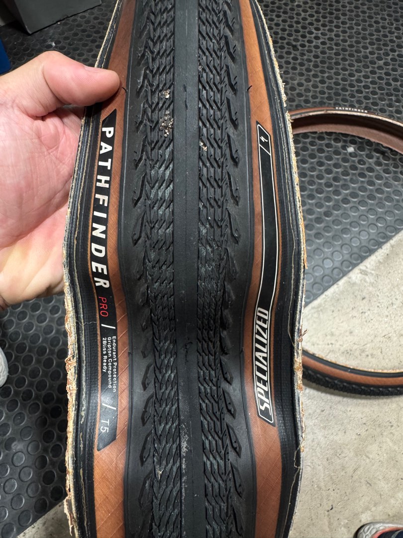 Specialized pathfinder pro t5 42mm, Sports Equipment, Bicycles & Parts ...