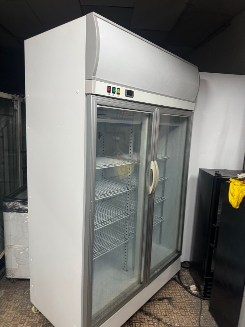 2 Door Display chiller, Food & Drinks, Chilled & Frozen Food on Carousell