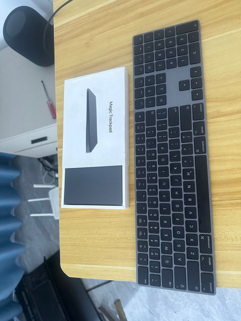 Apple trackpad gen 2, 電腦＆科技, 電腦周邊及配件, 電腦滑鼠及相關產品 - Carousell