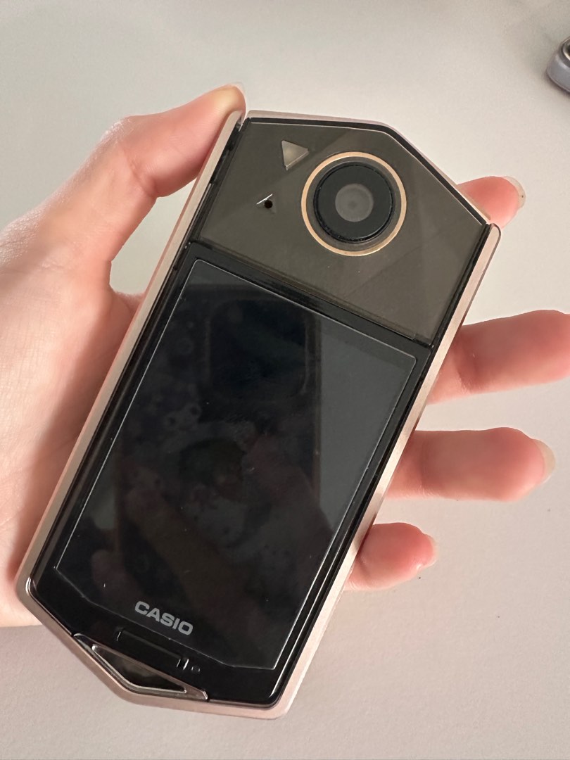 CASIO TR70, Photography, Cameras on Carousell