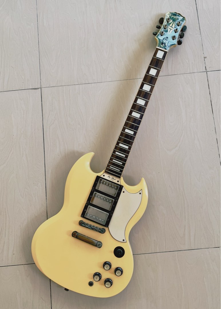 Epiphone G-400 Les Paul (SG) Custom, Musik & Media, Alat di Carousell