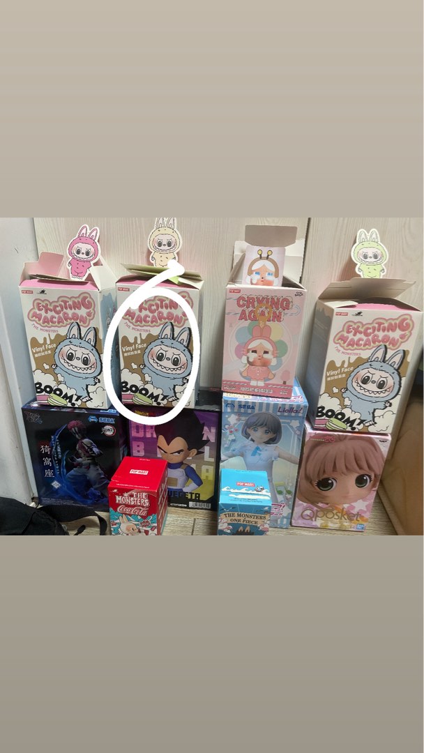 Labubu cry baby 公仔, 興趣及遊戲, 玩具 & 遊戲類 - Carousell