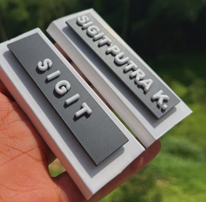 NAME TAG ACRYLIC EMBOSSED CHARACTER OFFICE CORPORATE HOTEL FNB SPA ...