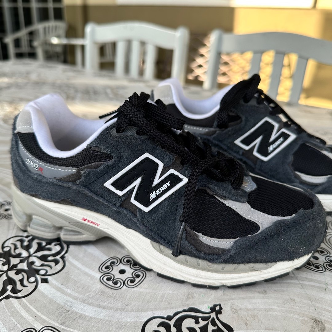 NEW BALANCE 2002R, Women's Fashion, Footwear, Sneakers on Carousell
