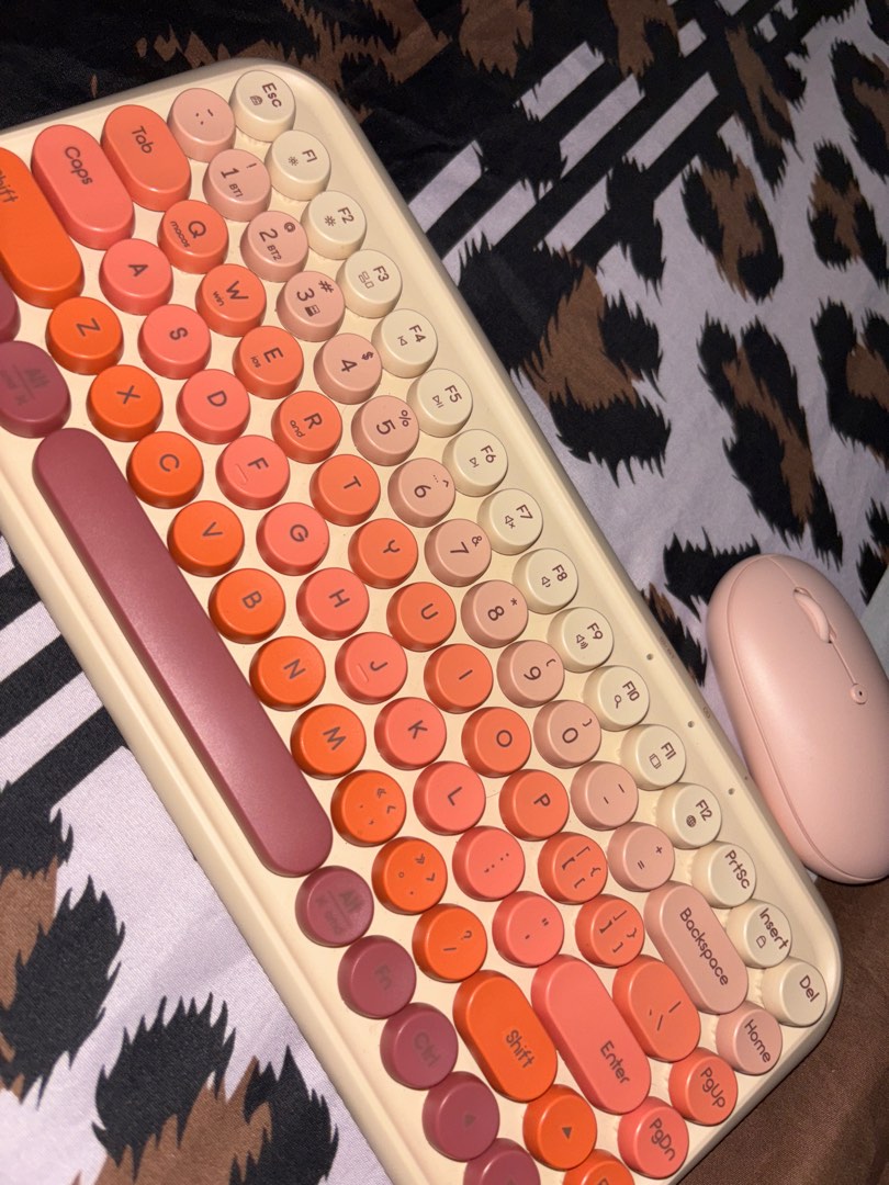 Retro Wireless Keyboard and Mouse Set - Pink/Orange, Computers & Tech ...