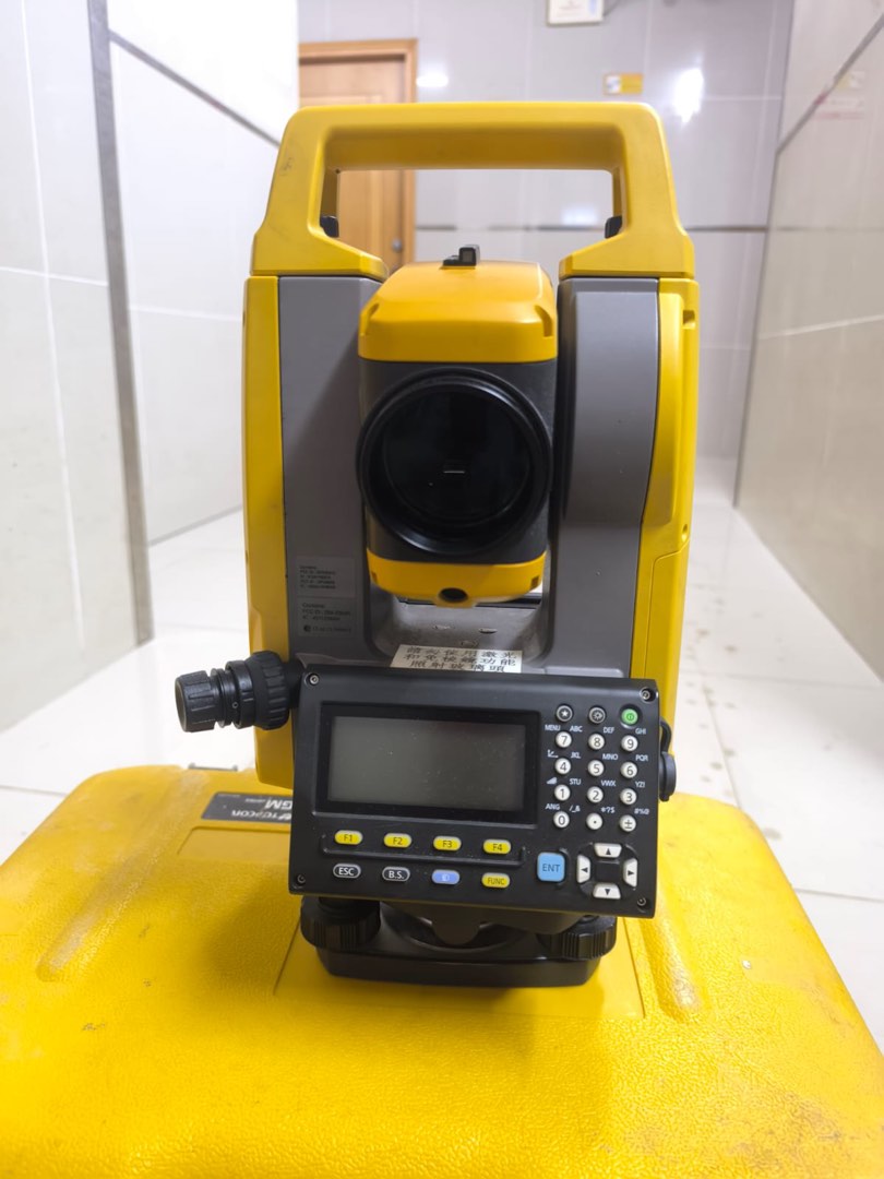 TOPCON Total Station GM-101 (Made in Japan), 電腦＆科技, 商務用科技產品 - Carousell