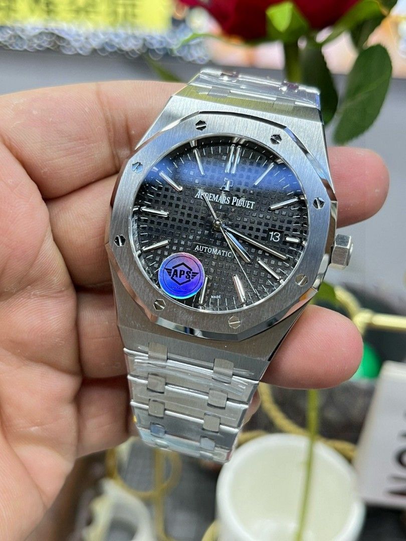 Audemars Piguet 15400, 名牌, 手錶 - Carousell