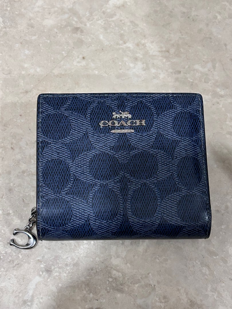 Coach Signature Small Wallet, Luxury, Bags & Wallets on Carousell