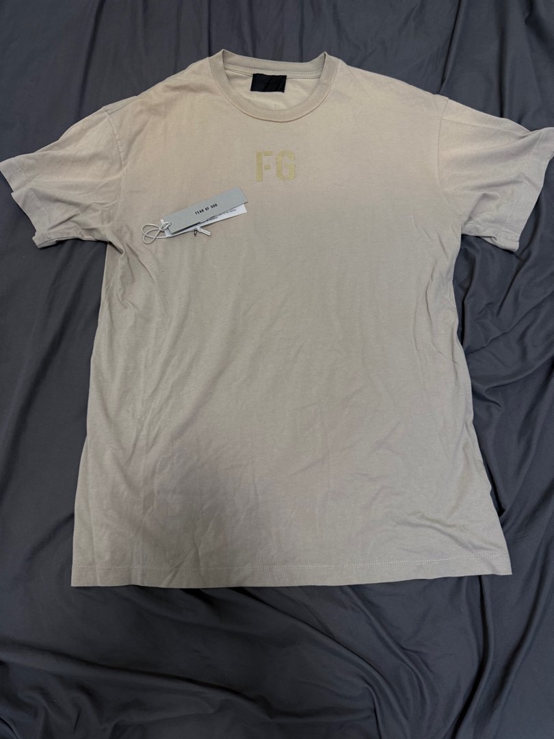 FEAR OF GOD FG tee Vintage Paris Sky, 男裝, 上身及套裝, T-shirt、恤衫、有領衫 - Carousell