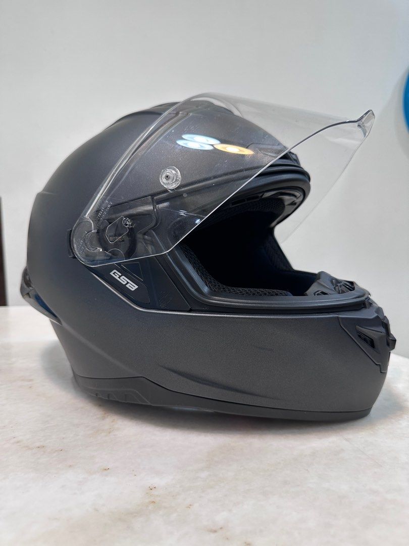 GSB S-361GT Graphite Black Full Face Helmet, Everything Else, Others on Carousell