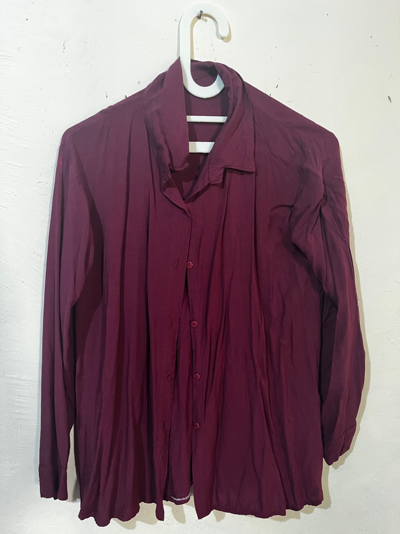 Kemeja merah maroon, Fesyen Wanita, Pakaian Wanita, Atasan di Carousell
