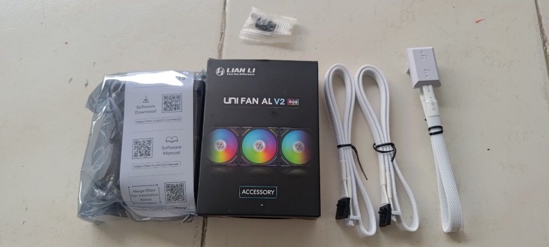 Lian Li al120 v2 controller (L connect 3) plus 3 fan cables, Computers ...