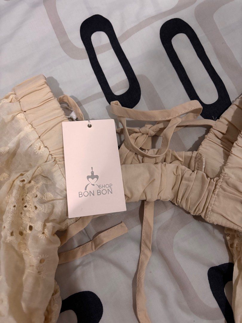 NEW BANGKOK Outer Katbol Cream Coquette Pita Puffy Hand on Carousell