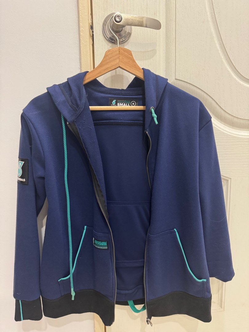 PETRONAS Midnight Switch Up Jacket, Men's Fashion, Tops & Sets, Hoodies on Carousell