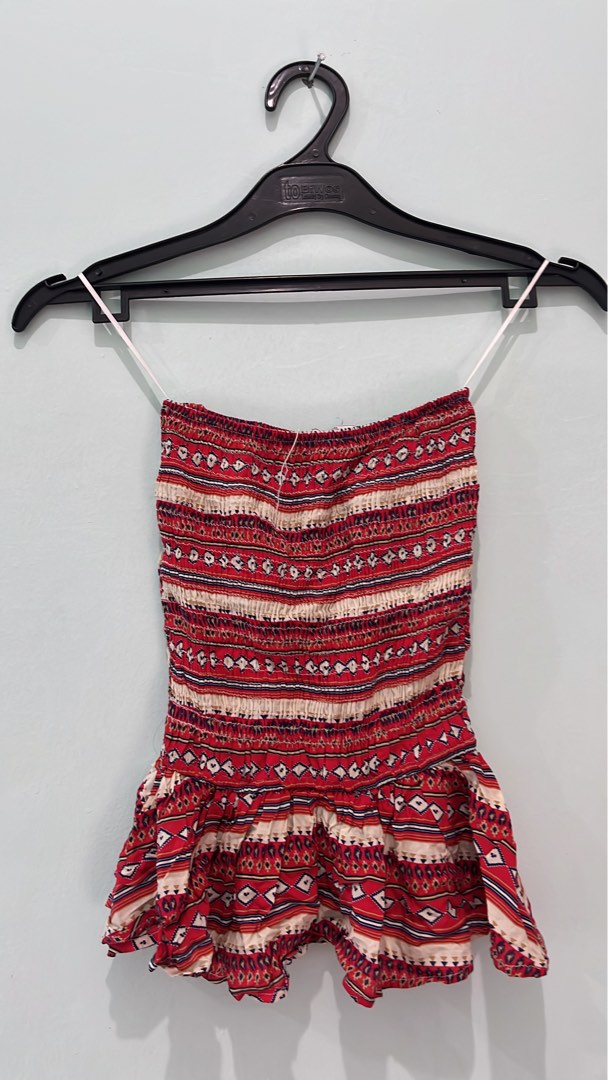 Pull & bear top, Fesyen Wanita, Pakaian Wanita, Atasan di Carousell