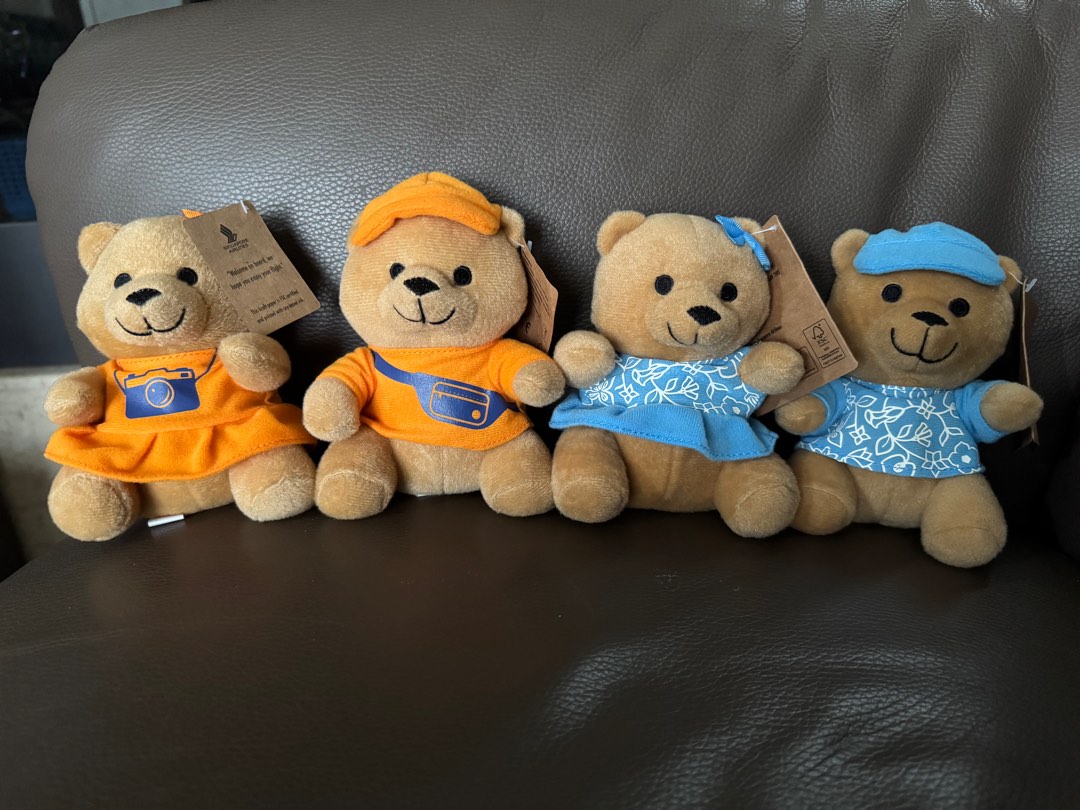 Singapore Airlines SQ Bear Plush Toy Set, Hobbies & Toys, Toys & Games ...