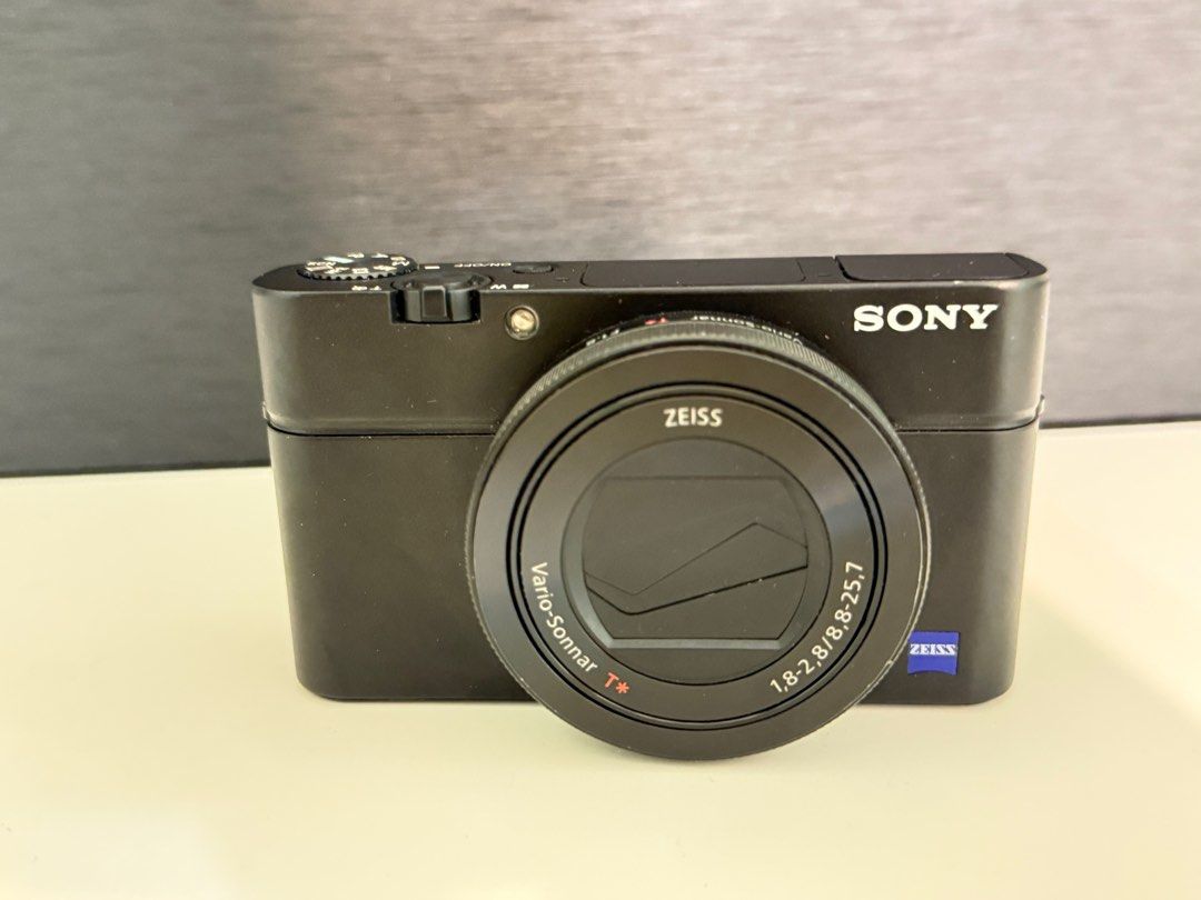 Sony RX100 IV Digital Camera with Accessories, Photography, Cameras on ...