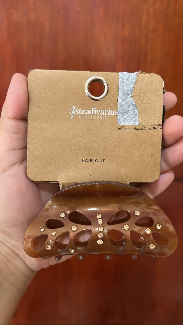 STRADIVARIUS Penjepit Rambut - 100% Brand New & Original, Fesyen Wanita ...