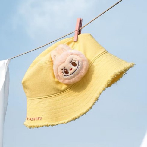 WTS BNWT Mokoko Doll Bucket Hat (Spring Awakening Series) Labubu ...