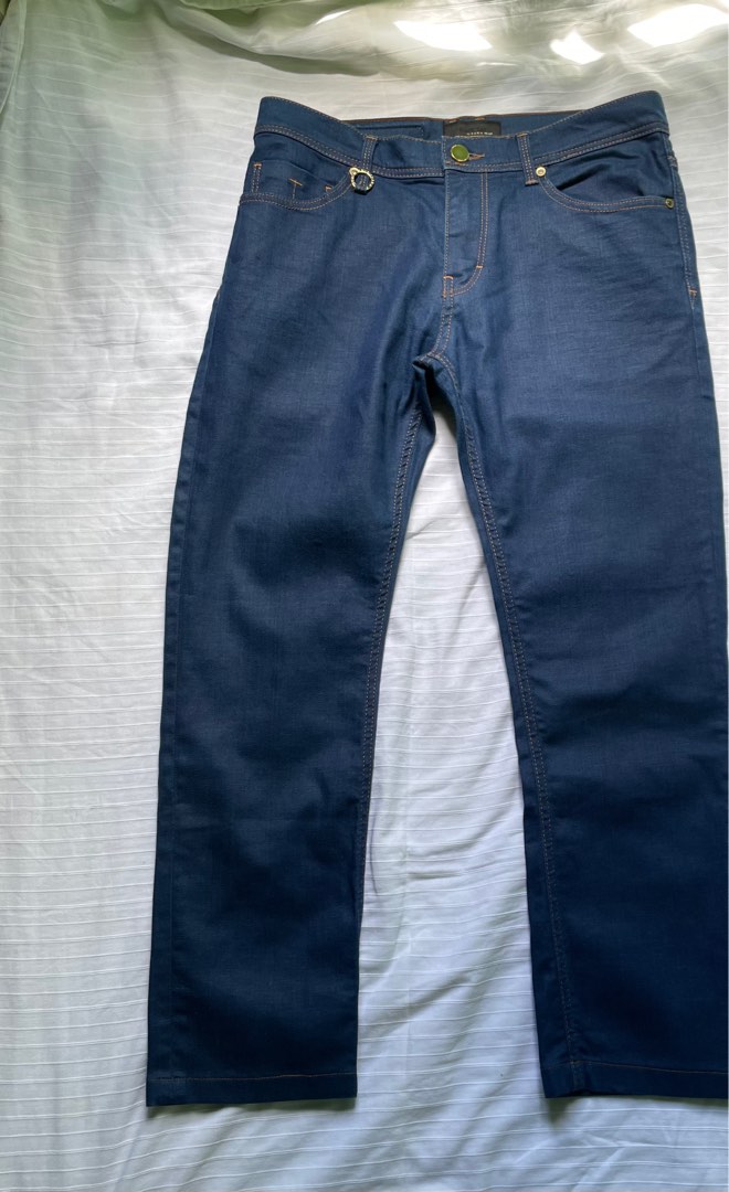 Zara Man Size 32, Men's Fashion, Bottoms, Jeans on Carousell