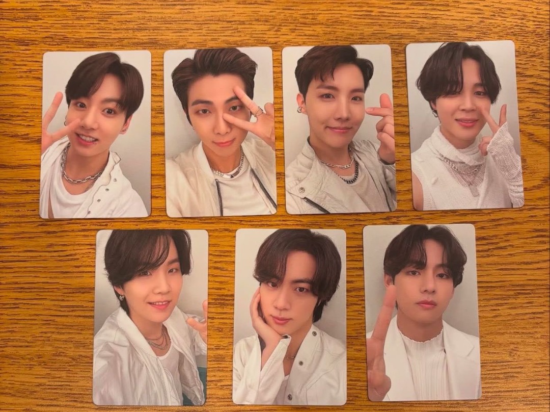 BTS PTD On Stage Live Album Random Photocard, Hobbies & Toys ...
