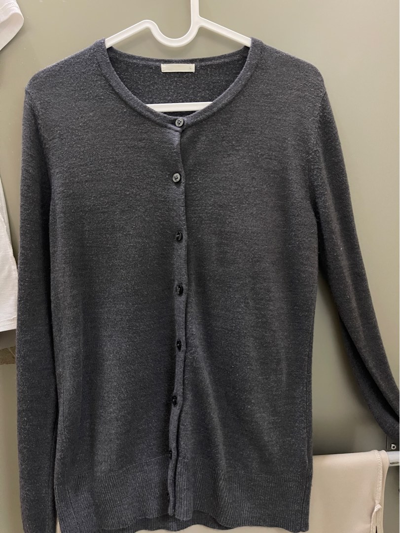 gu uniqlo dark grey cardigan, Women's Fashion, Tops, Blouses on Carousell