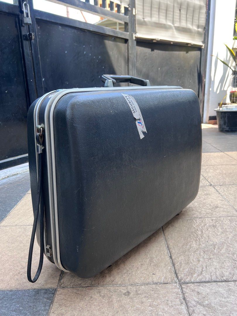 Koper American Tourister Koper President antik, Perabotan Rumah di ...