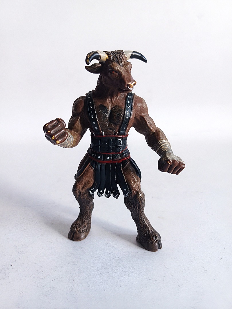 Minotaur Ancient Medieval Mythical Realms Collection Plastoy Action ...