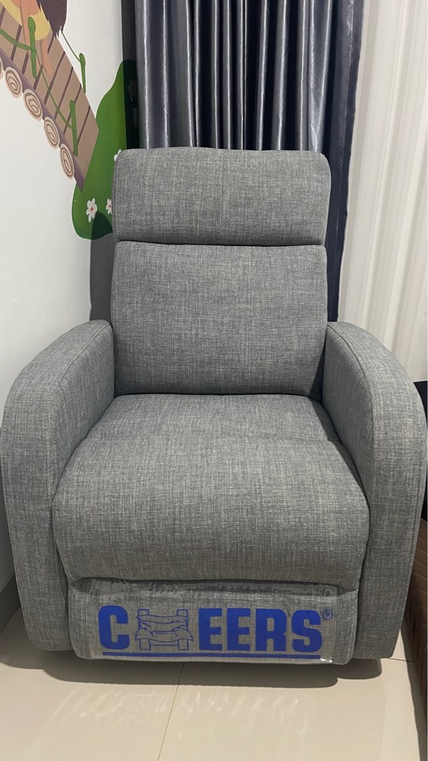 Reclining sofa (sofa menyusui) INFORMA, Perabotan Rumah di Carousell