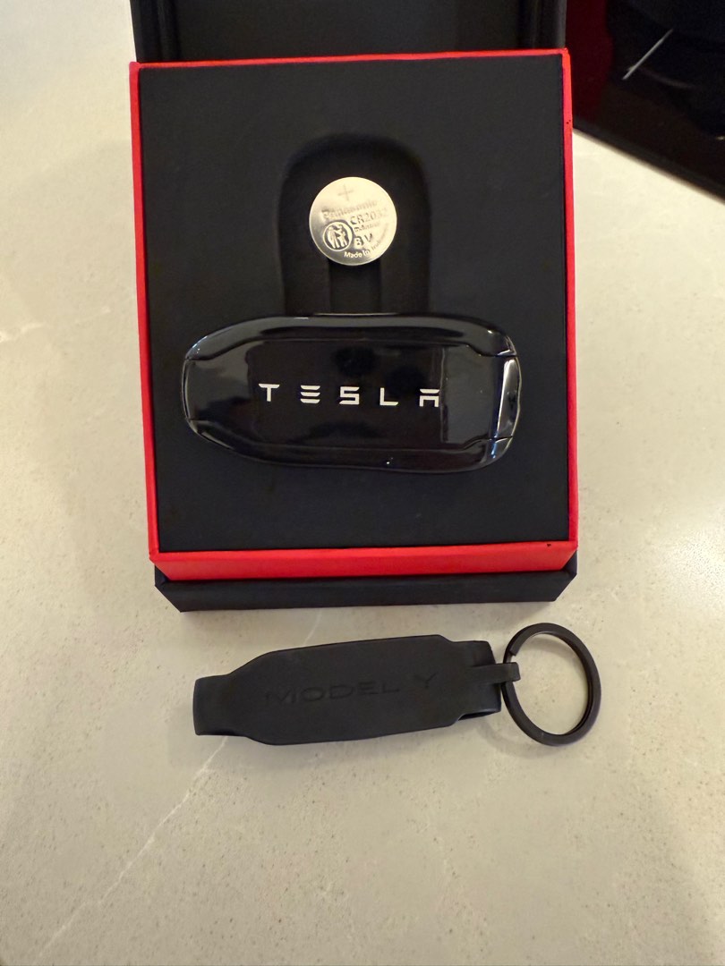 Tesla Model Y Key Fob, Car Accessories, Accessories on Carousell