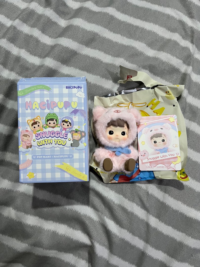 wts [fast] popmart hachipupu snuggle with you lovely piggy , Hobbies ...