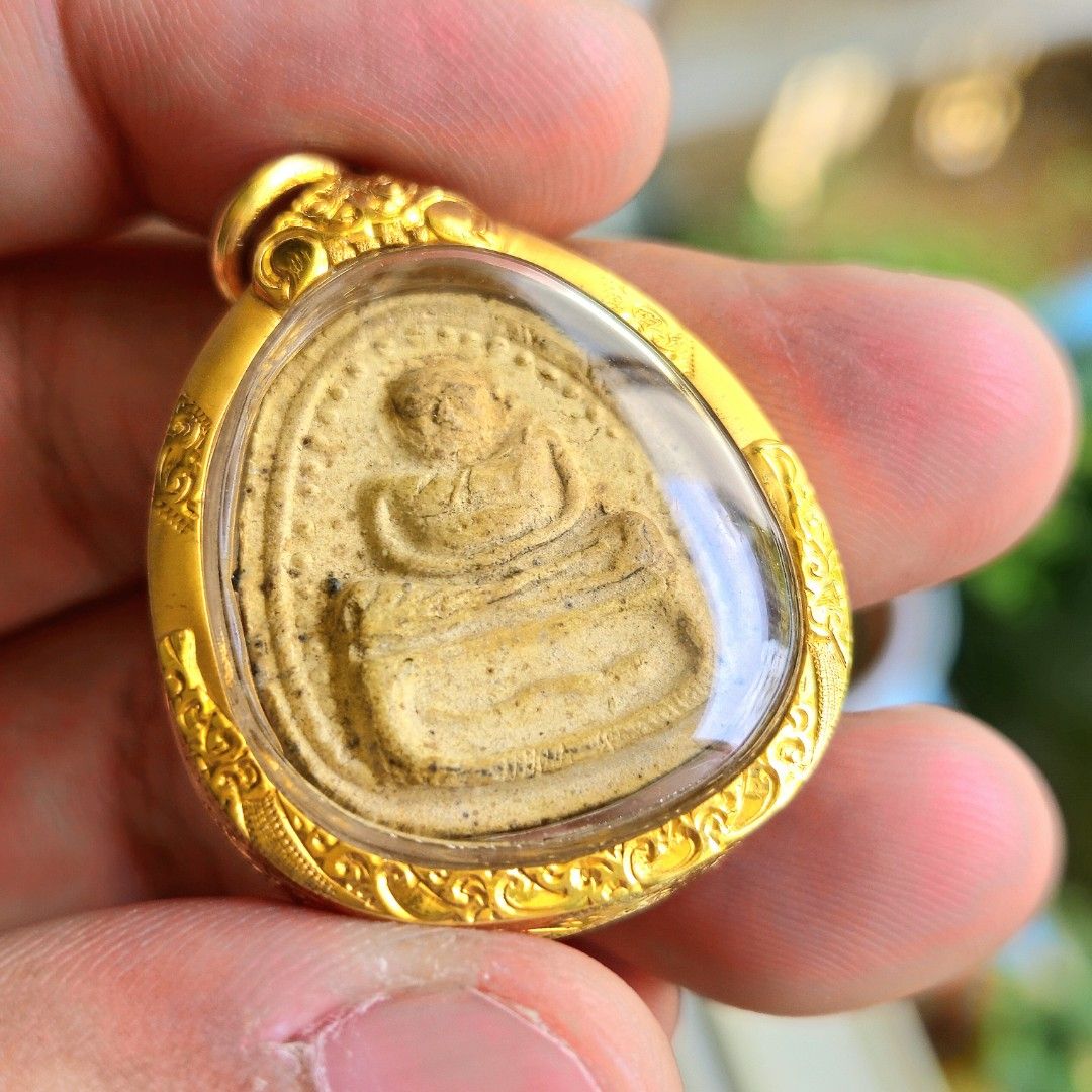 🇸🇬 LP Kuay Wekman SKC Sangkachai BE2515, Hobbies & Toys, Religious Items on Carousell