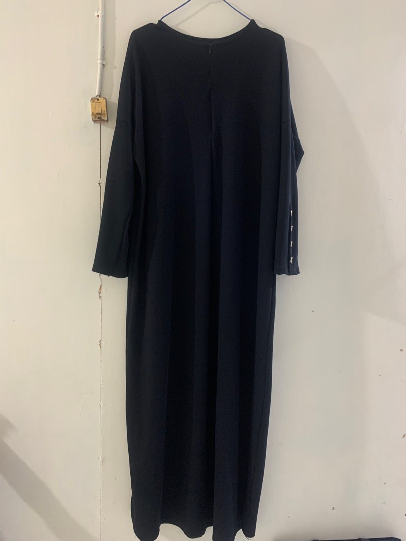 Gamis hitam, Fesyen Wanita, Muslim Fashion, Gaun di Carousell