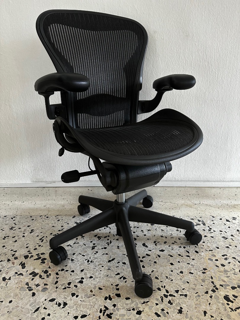 Herman Miller Aeron Chair - Small - Black, Furniture & Home Living ...