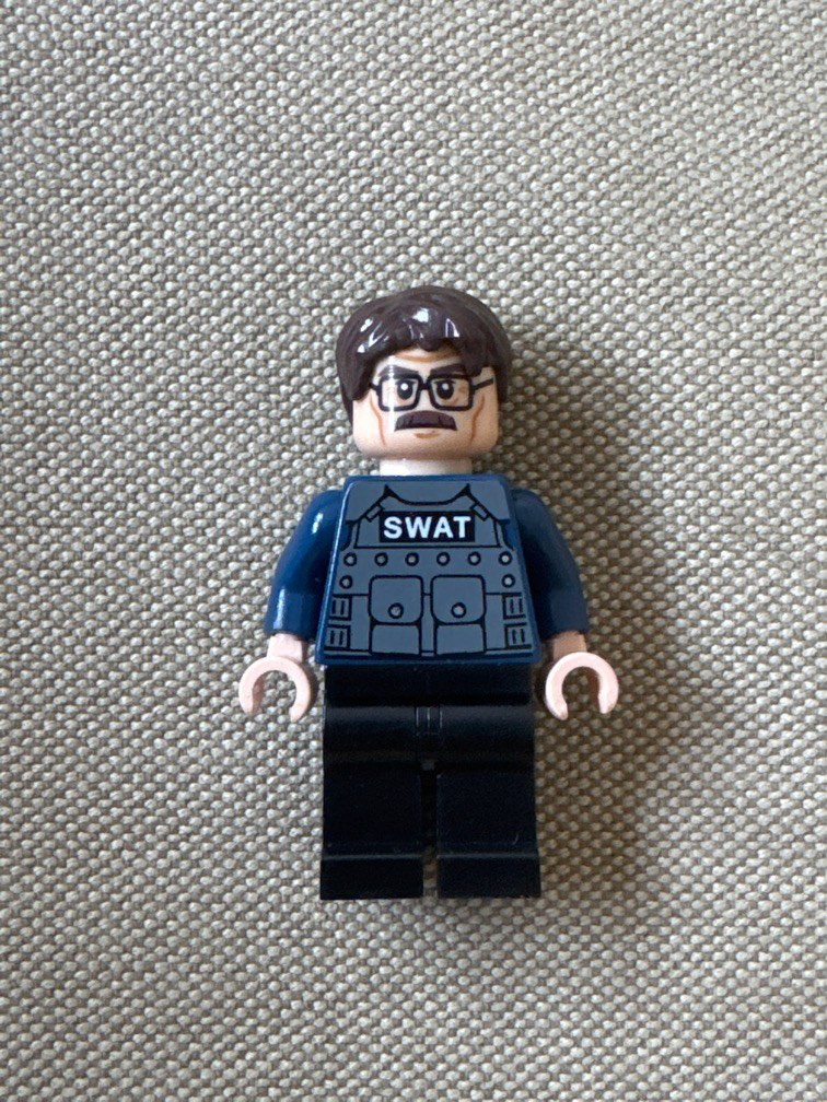 Lego Commissioner James Gordon, Hobbies & Toys, Toys & Games on Carousell
