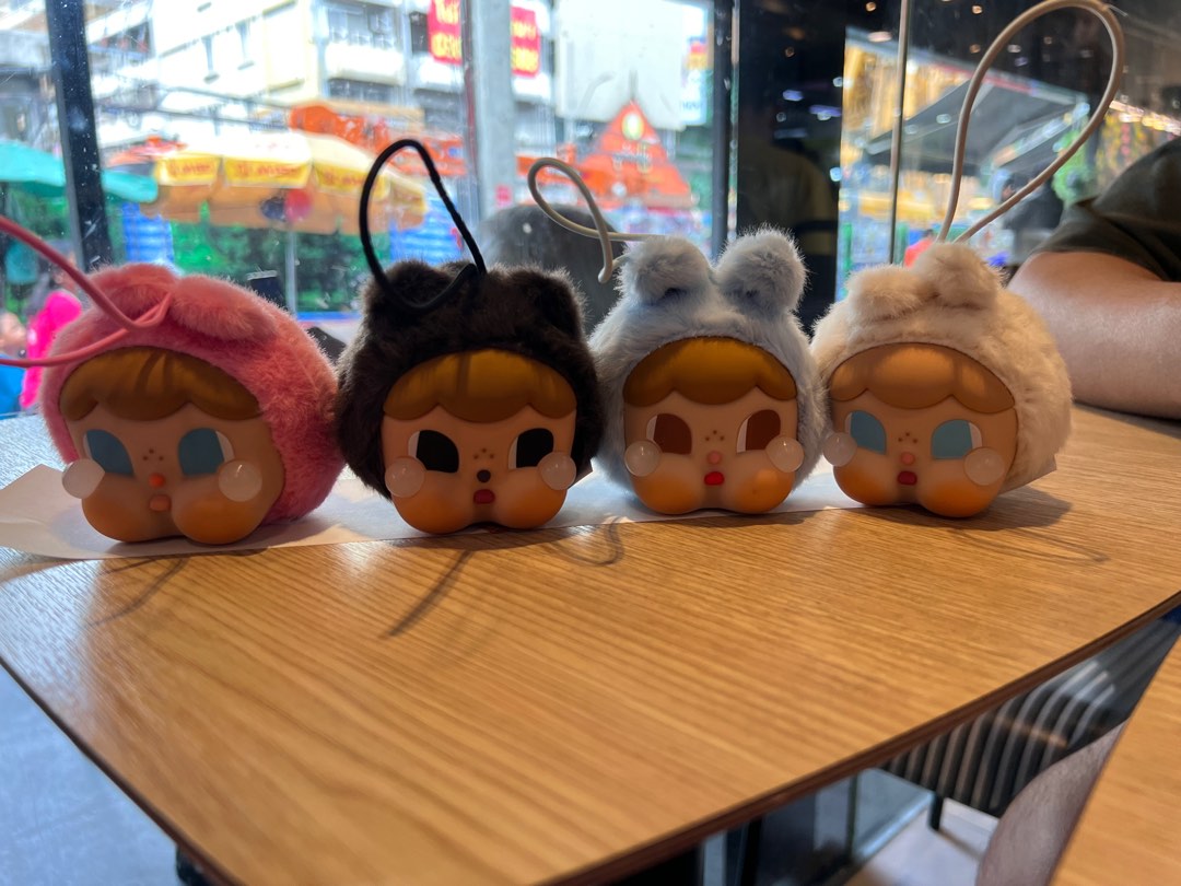 Molly factory keychain, Hobbies & Toys, Toys & Games on Carousell