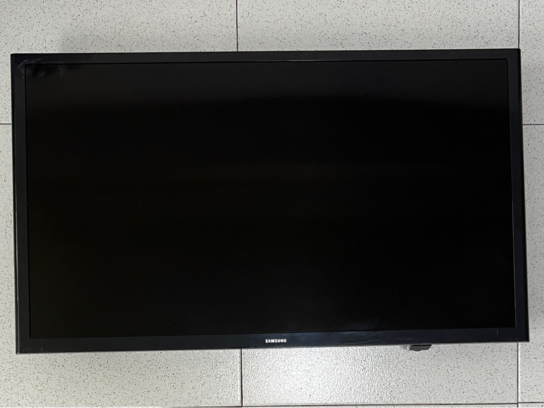 Samsung 32" LED TV - UA32J4303AK, TV & Home Appliances, TV ...
