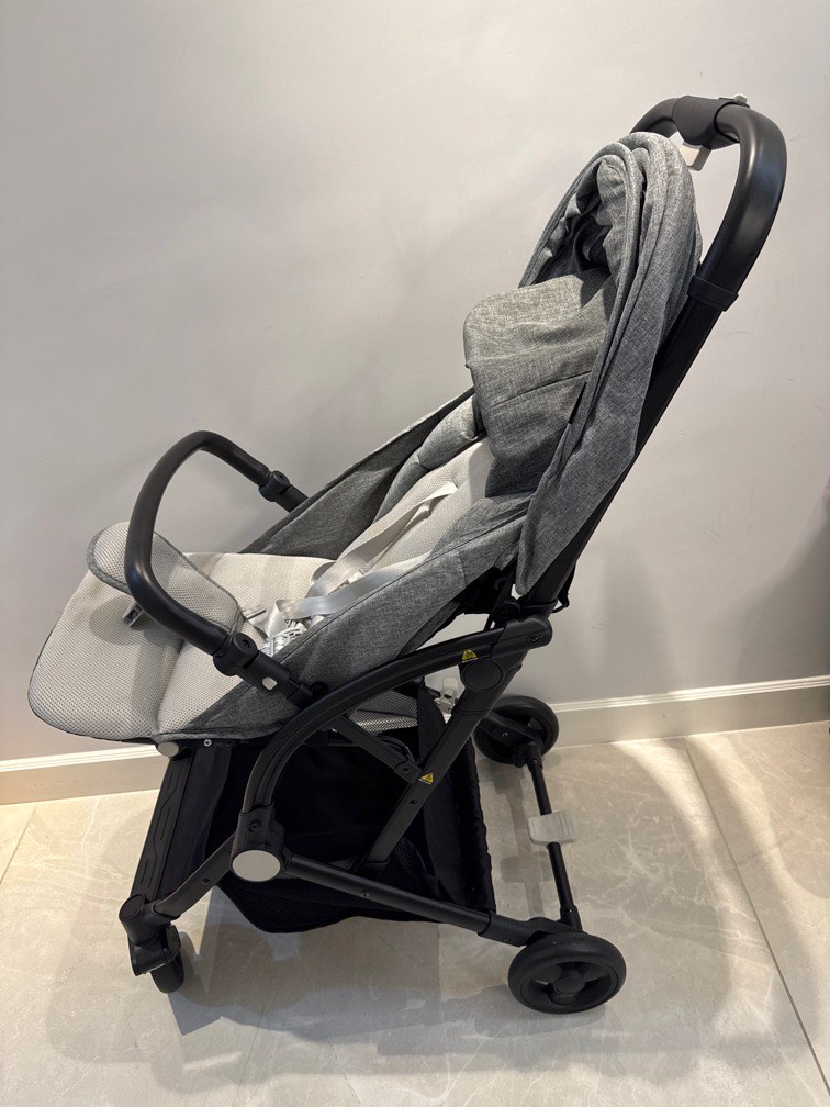 Smart Angel Baby stroller, 兒童＆孕婦用品, 外出用品, 外出用品 - 嬰兒車 - Carousell